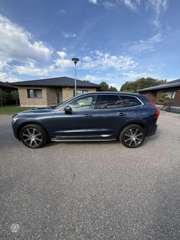 Blue Volvo XC60 2021 in Kaunas, with an engine capacity of 2.00 L and mileage of 91 thousand km for 29900 €, photo 5 on AUTOMOTO.COM.LV