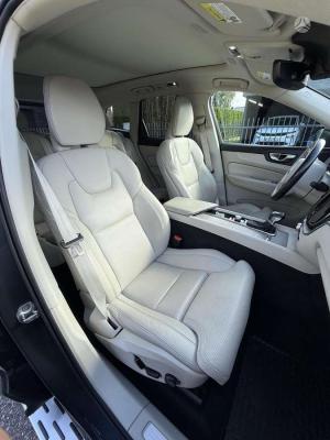 Zils Volvo XC60 2021 Kauņa, ar dzinēja tilpumu 2.00 L un nobraukumu 91 tūkst. km par 29900 €, foto 8 vietnē AUTOMOTO.COM.LV