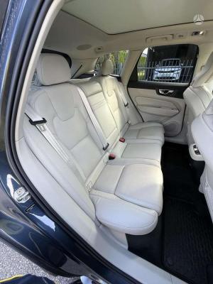 Zils Volvo XC60 2021 Kauņa, ar dzinēja tilpumu 2.00 L un nobraukumu 91 tūkst. km par 29900 €, foto 9 vietnē AUTOMOTO.COM.LV