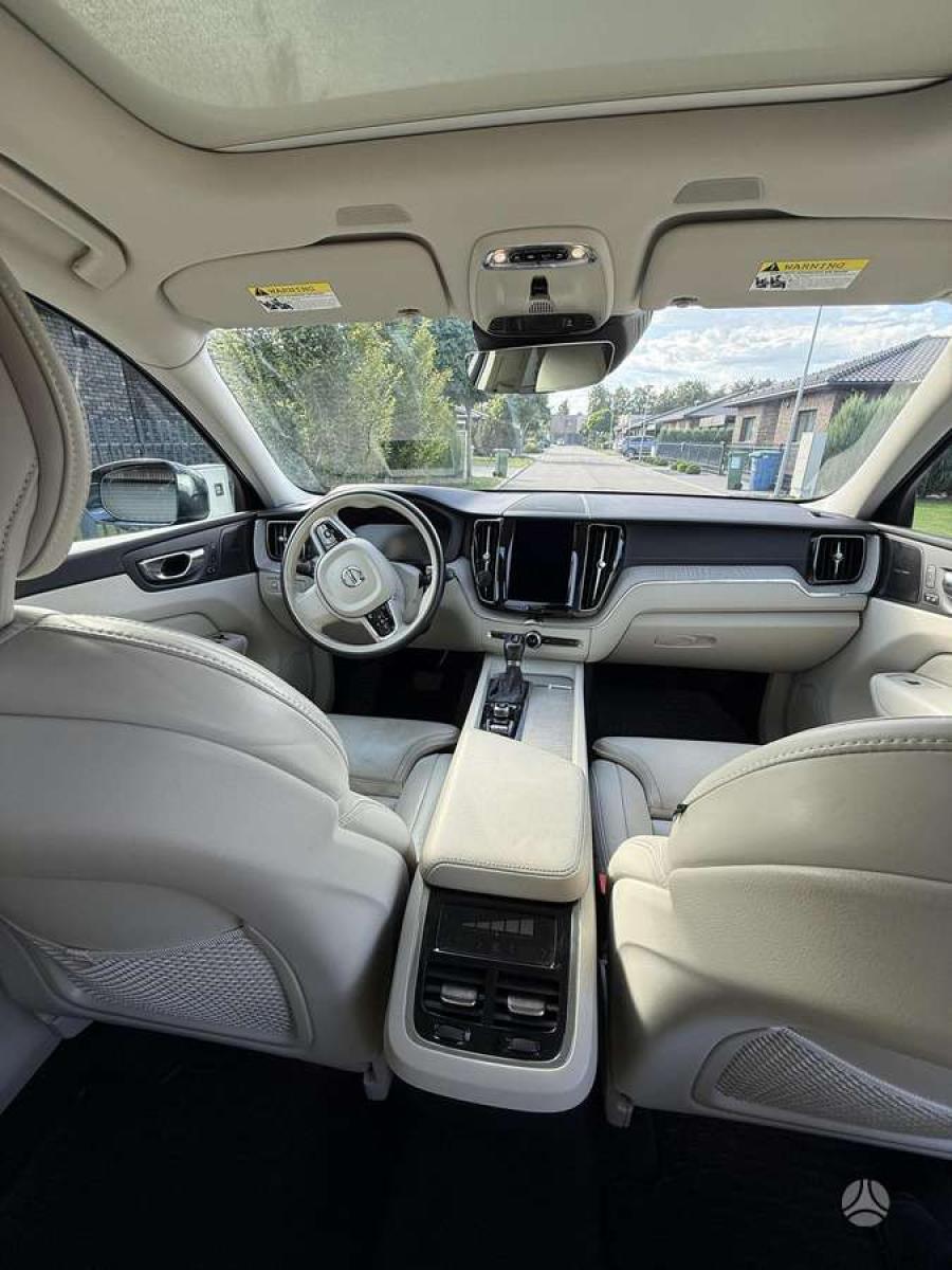 Zils Volvo XC60 2021 Kauņa, ar dzinēja tilpumu 2.00 L un nobraukumu 91 tūkst. km par 29900 €, foto 10 vietnē AUTOMOTO.COM.LV