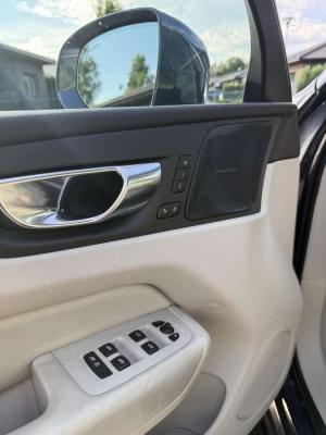 Zils Volvo XC60 2021 Kauņa, ar dzinēja tilpumu 2.00 L un nobraukumu 91 tūkst. km par 29900 €, foto 15 vietnē AUTOMOTO.COM.LV