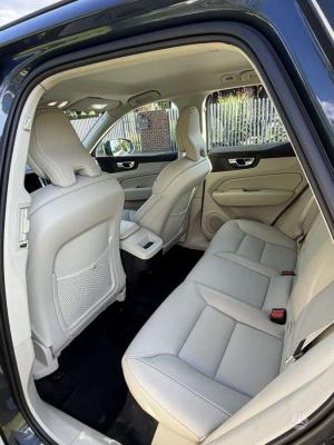 Zils Volvo XC60 2021 Viļņa, ar dzinēja tilpumu 1.97 L un nobraukumu 34 tūkst. km par 31500 €, foto 9 vietnē AUTOMOTO.COM.LV