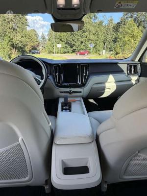 Zils Volvo XC60 2021 Viļņa, ar dzinēja tilpumu 1.97 L un nobraukumu 34 tūkst. km par 31500 €, foto 13 vietnē AUTOMOTO.COM.LV