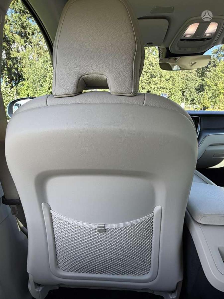 Zils Volvo XC60 2021 Viļņa, ar dzinēja tilpumu 1.97 L un nobraukumu 34 tūkst. km par 31500 €, foto 14 vietnē AUTOMOTO.COM.LV