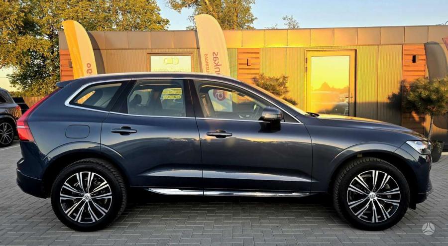 Blue Volvo XC60 2021 in Taurage, with an engine capacity of 2.00 L and mileage of 265 thousand km for 17900 €, photo 7 on AUTOMOTO.COM.LV
