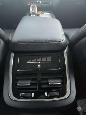 Blue Volvo XC60 2021 in Taurage, with an engine capacity of 2.00 L and mileage of 265 thousand km for 17900 €, photo 21 on AUTOMOTO.COM.LV