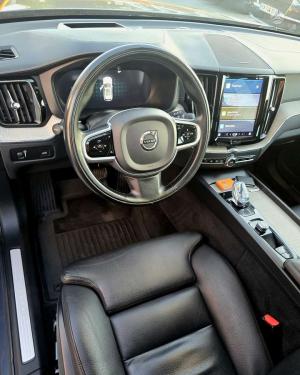 Blue Volvo XC60 2021 in Taurage, with an engine capacity of 2.00 L and mileage of 265 thousand km for 17900 €, photo 23 on AUTOMOTO.COM.LV
