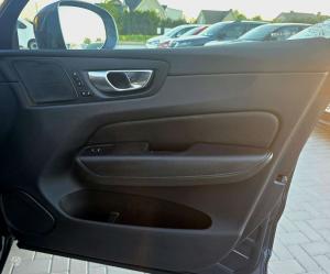 Blue Volvo XC60 2021 in Taurage, with an engine capacity of 2.00 L and mileage of 265 thousand km for 17900 €, photo 34 on AUTOMOTO.COM.LV