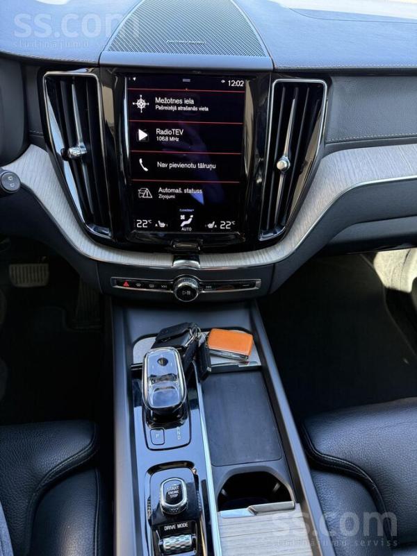 Zils Volvo XC60 2021 Rīga, ar dzinēja tilpumu 2.00 L un nobraukumu 0 tūkst. km par 32000 €, foto 6 vietnē AUTOMOTO.COM.LV