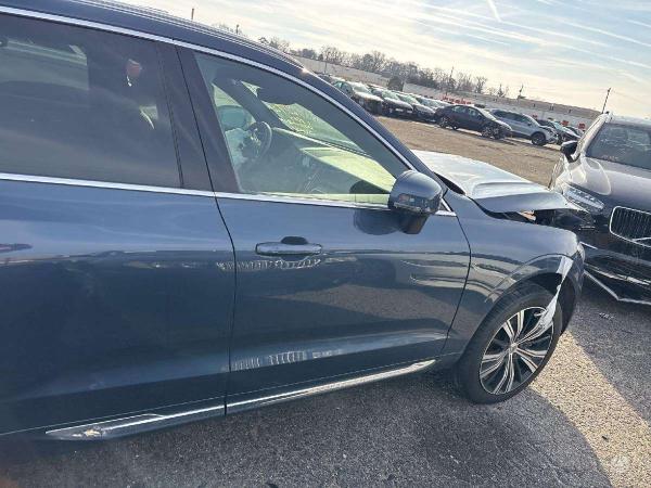 Blue Volvo XC60 2022 in Vilnius, with an engine capacity of 1.97 L and mileage of 110 thousand km for 12800 €, photo 10 on AUTOMOTO.COM.LV