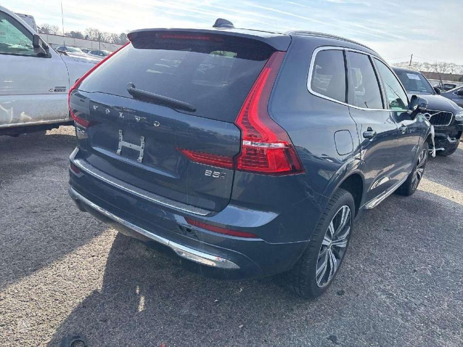 Blue Volvo XC60 2022 in Vilnius, with an engine capacity of 1.97 L and mileage of 110 thousand km for 12800 €, photo 12 on AUTOMOTO.COM.LV