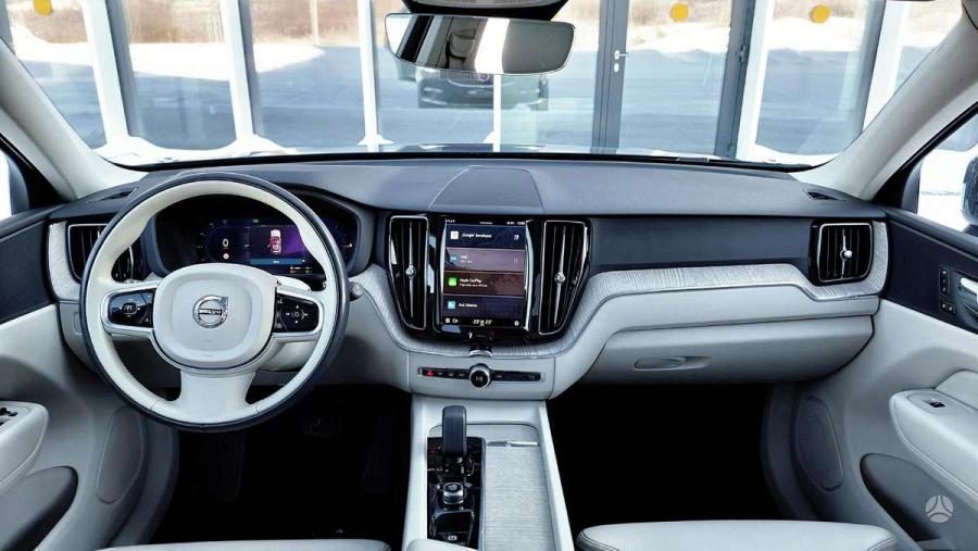 Zils Volvo XC60 2022 Viļņa, ar dzinēja tilpumu 1.97 L un nobraukumu 125 tūkst. km par 27990 €, foto 15 vietnē AUTOMOTO.COM.LV