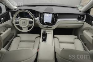 Blue Volvo XC60 2022 in Jelgava, with an engine capacity of 2.00 L and mileage of 140 thousand km for 32450 €, photo 10 on AUTOMOTO.COM.LV