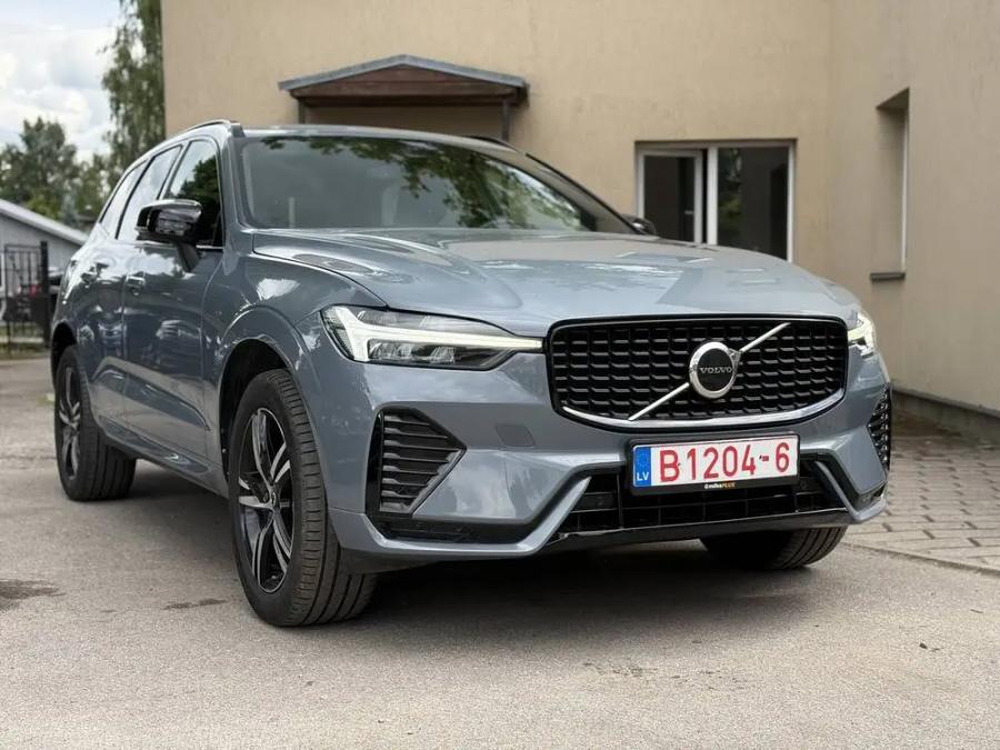 Синий Вольво ХС60 2022 в Рига, объемом двигателя 2.00 л и пробегом 117 тыс. км за 32500 €, фото 1 на AUTOMOTO.COM.LV