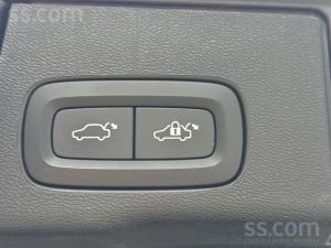 Blue Volvo XC60 2022 in Riga, with an engine capacity of 2.00 L and mileage of 0 thousand km for 32500 €, photo 17 on AUTOMOTO.COM.LV