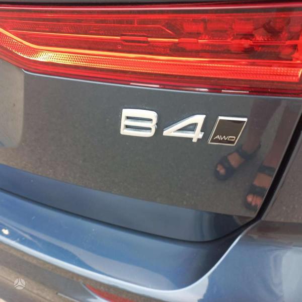 Синий Вольво ХС60 2022 в Паневежис, объемом двигателя 1.97 л и пробегом 301 тыс. км за 17999 €, фото 6 на AUTOMOTO.COM.LV