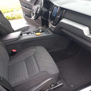 Zils Volvo XC60 2022 Panevēža, ar dzinēja tilpumu 1.97 L un nobraukumu 301 tūkst. km par 17999 €, foto 27 vietnē AUTOMOTO.COM.LV