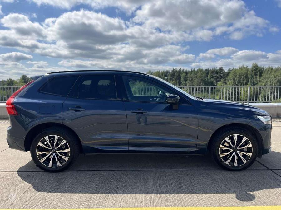 Zils Volvo XC60 2022 Viļņa, ar dzinēja tilpumu 1.97 L un nobraukumu 125 tūkst. km par 28999 €, foto 9 vietnē AUTOMOTO.COM.LV