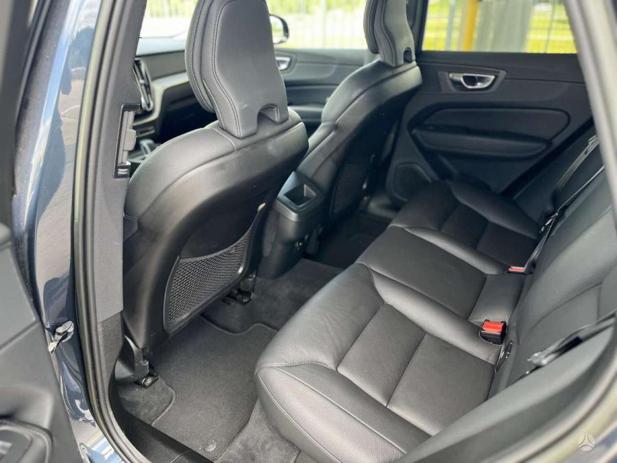 Zils Volvo XC60 2022 Viļņa, ar dzinēja tilpumu 1.97 L un nobraukumu 125 tūkst. km par 28999 €, foto 11 vietnē AUTOMOTO.COM.LV
