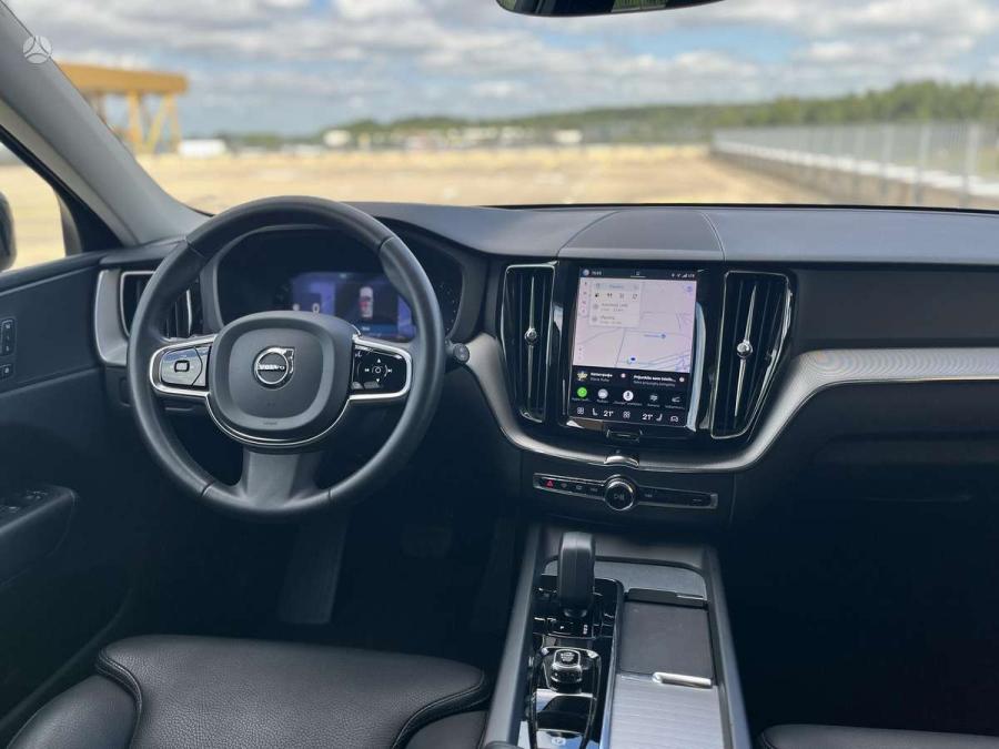 Zils Volvo XC60 2022 Viļņa, ar dzinēja tilpumu 1.97 L un nobraukumu 125 tūkst. km par 28999 €, foto 14 vietnē AUTOMOTO.COM.LV