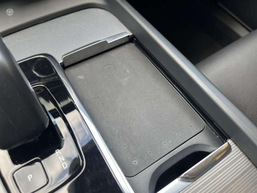 Zils Volvo XC60 2022 Viļņa, ar dzinēja tilpumu 1.97 L un nobraukumu 125 tūkst. km par 28999 €, foto 24 vietnē AUTOMOTO.COM.LV