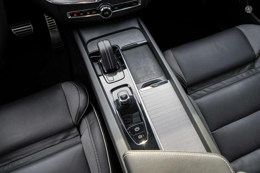 Zils Volvo XC60 2022 Kauņa, ar dzinēja tilpumu 1.97 L un nobraukumu 198 tūkst. km par 29950 €, foto 26 vietnē AUTOMOTO.COM.LV