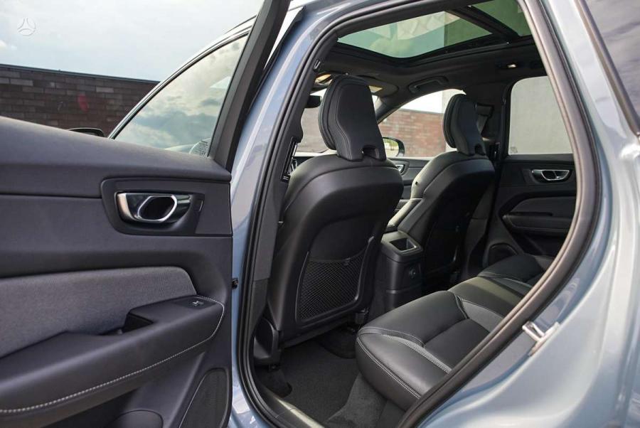 Zils Volvo XC60 2022 Kauņa, ar dzinēja tilpumu 1.97 L un nobraukumu 198 tūkst. km par 29950 €, foto 39 vietnē AUTOMOTO.COM.LV
