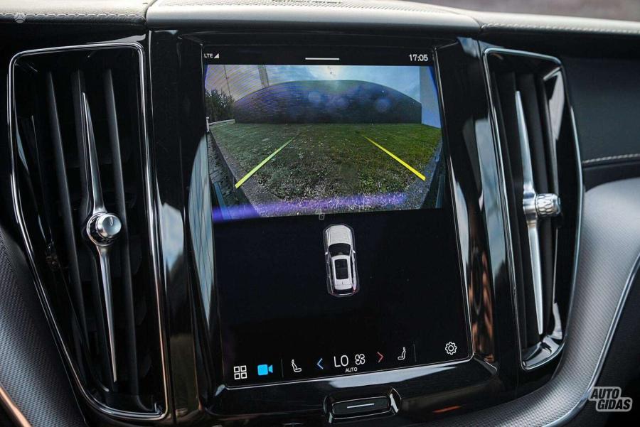 Zils Volvo XC60 2022 Kauņa, ar dzinēja tilpumu 2.00 L un nobraukumu 198 tūkst. km par 29450 €, foto 25 vietnē AUTOMOTO.COM.LV