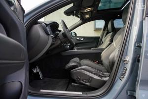Zils Volvo XC60 2022 Kauņa, ar dzinēja tilpumu 2.00 L un nobraukumu 198 tūkst. km par 29450 €, foto 32 vietnē AUTOMOTO.COM.LV