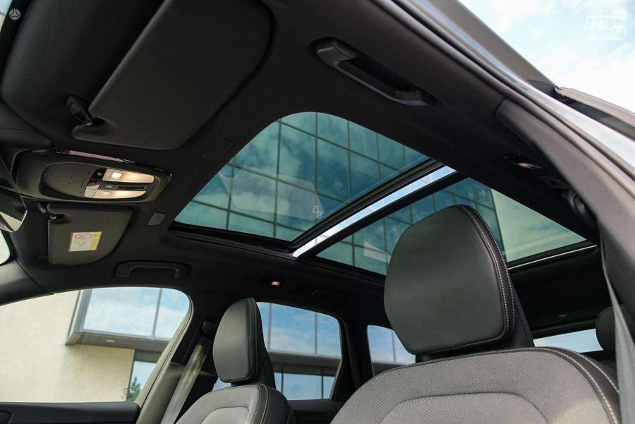 Zils Volvo XC60 2022 Kauņa, ar dzinēja tilpumu 2.00 L un nobraukumu 198 tūkst. km par 29450 €, foto 34 vietnē AUTOMOTO.COM.LV