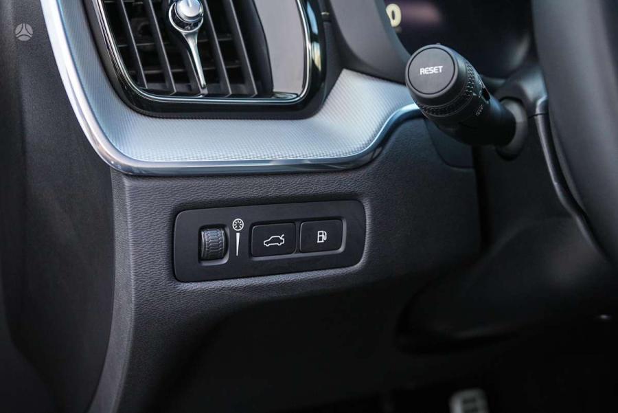 Zils Volvo XC60 2022 Kauņa, ar dzinēja tilpumu 1.97 L un nobraukumu 198 tūkst. km par 29450 €, foto 34 vietnē AUTOMOTO.COM.LV