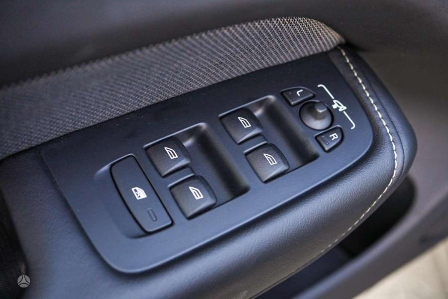 Zils Volvo XC60 2022 Kauņa, ar dzinēja tilpumu 1.97 L un nobraukumu 198 tūkst. km par 29450 €, foto 35 vietnē AUTOMOTO.COM.LV