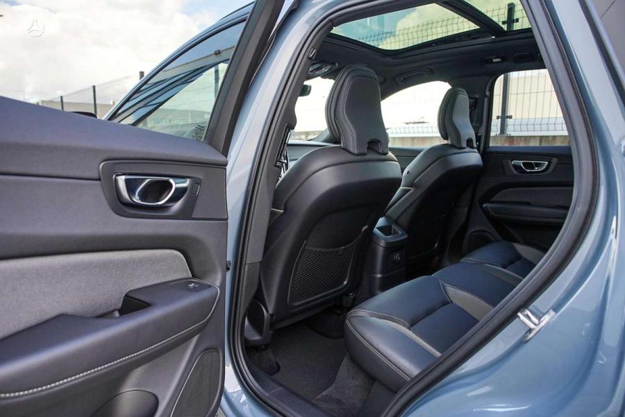 Zils Volvo XC60 2022 Kauņa, ar dzinēja tilpumu 1.97 L un nobraukumu 198 tūkst. km par 29450 €, foto 38 vietnē AUTOMOTO.COM.LV