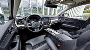 Blue Volvo XC60 2022 in Vilnius, with an engine capacity of 1.97 L and mileage of 170 thousand km for 27990 €, photo 18 on AUTOMOTO.COM.LV