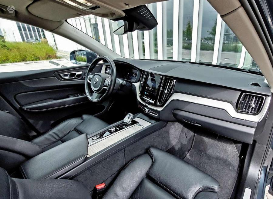 Blue Volvo XC60 2022 in Vilnius, with an engine capacity of 1.97 L and mileage of 170 thousand km for 27990 €, photo 19 on AUTOMOTO.COM.LV