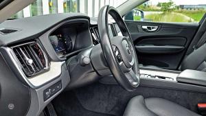 Blue Volvo XC60 2022 in Vilnius, with an engine capacity of 1.97 L and mileage of 170 thousand km for 27990 €, photo 32 on AUTOMOTO.COM.LV