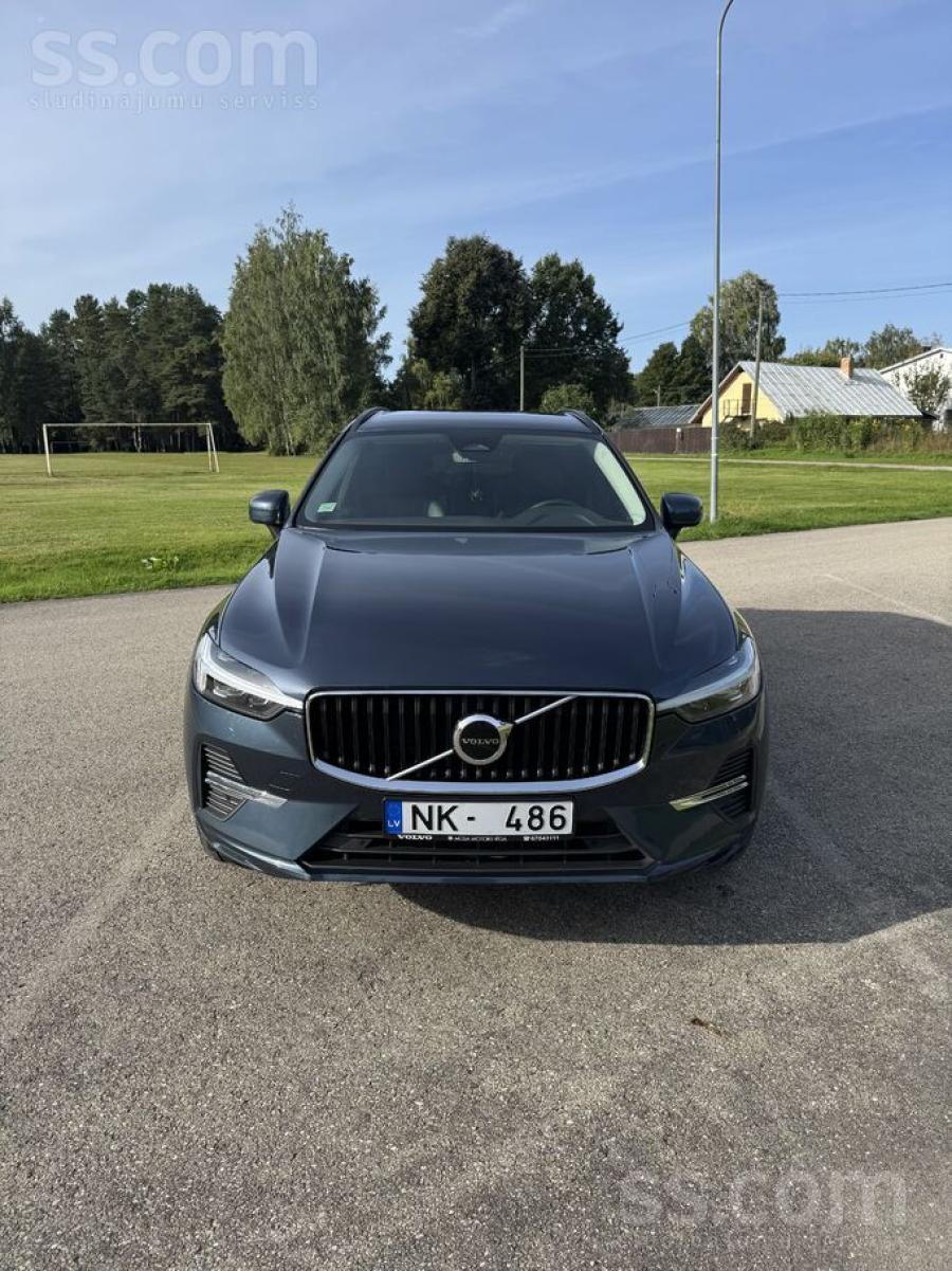 Blue Volvo XC60 2022 in Ogre, with an engine capacity of 2.00 L and mileage of 73 thousand km for 27500 €, photo 3 on AUTOMOTO.COM.LV