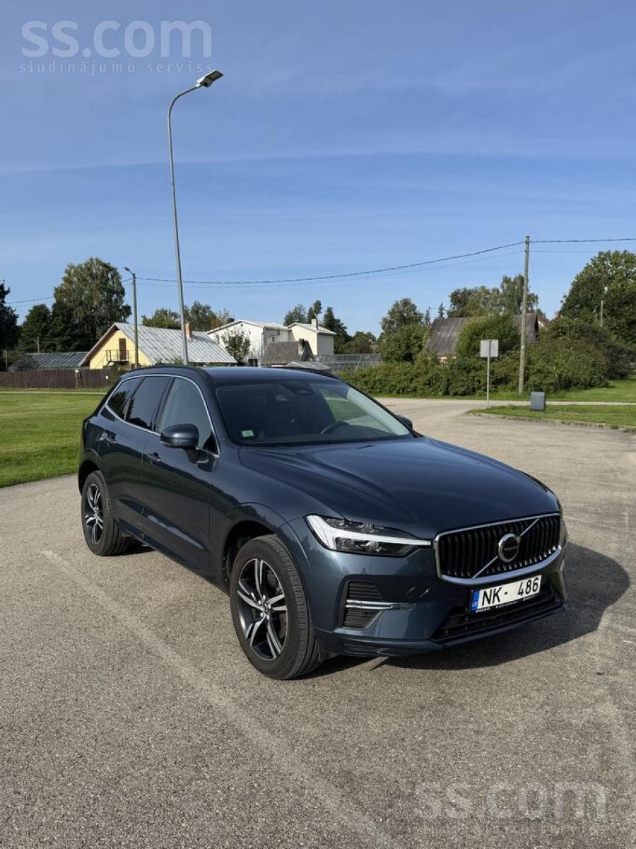 Blue Volvo XC60 2022 in Ogre, with an engine capacity of 2.00 L and mileage of 73 thousand km for 27500 €, photo 4 on AUTOMOTO.COM.LV