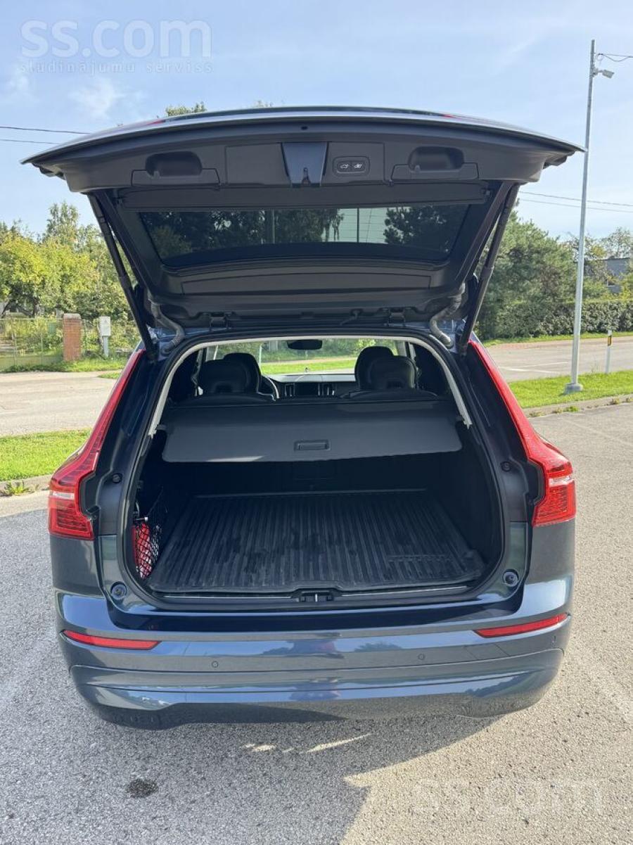 Blue Volvo XC60 2022 in Ogre, with an engine capacity of 2.00 L and mileage of 73 thousand km for 27500 €, photo 7 on AUTOMOTO.COM.LV