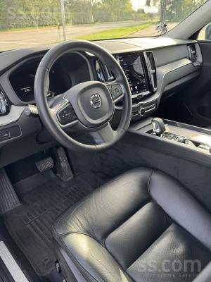 Blue Volvo XC60 2022 in Ogre, with an engine capacity of 2.00 L and mileage of 73 thousand km for 27500 €, photo 12 on AUTOMOTO.COM.LV