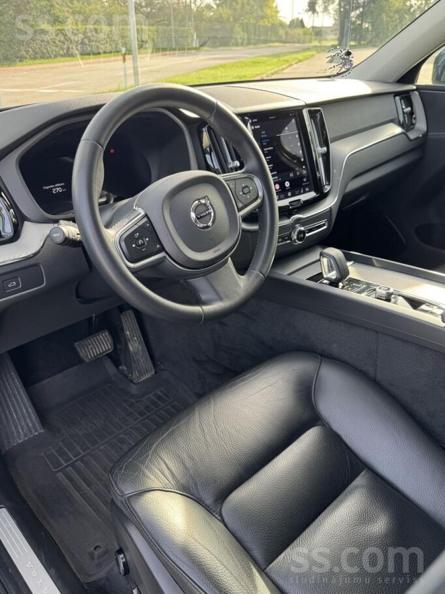 Blue Volvo XC60 2022 in Ogre, with an engine capacity of 2.00 L and mileage of 73 thousand km for 27500 €, photo 12 on AUTOMOTO.COM.LV