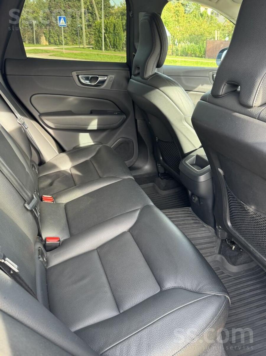 Blue Volvo XC60 2022 in Ogre, with an engine capacity of 2.00 L and mileage of 73 thousand km for 27500 €, photo 13 on AUTOMOTO.COM.LV