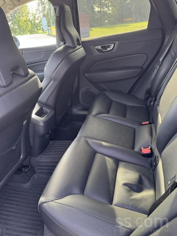 Blue Volvo XC60 2022 in Ogre, with an engine capacity of 2.00 L and mileage of 73 thousand km for 27500 €, photo 11 on AUTOMOTO.COM.LV