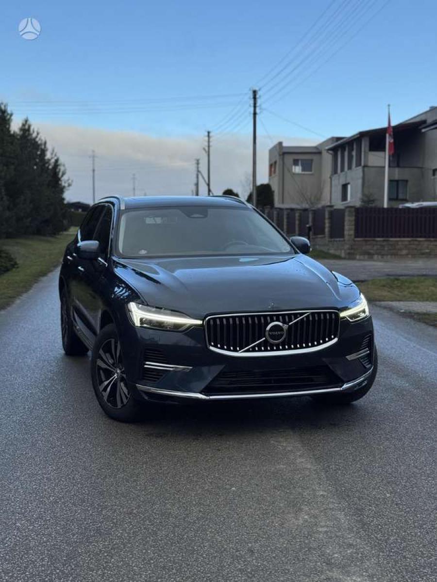 Zils Volvo XC60 2023 Viļņa, ar dzinēja tilpumu 1.97 L un nobraukumu 62 tūkst. km par 29700 €, foto 1 vietnē AUTOMOTO.COM.LV