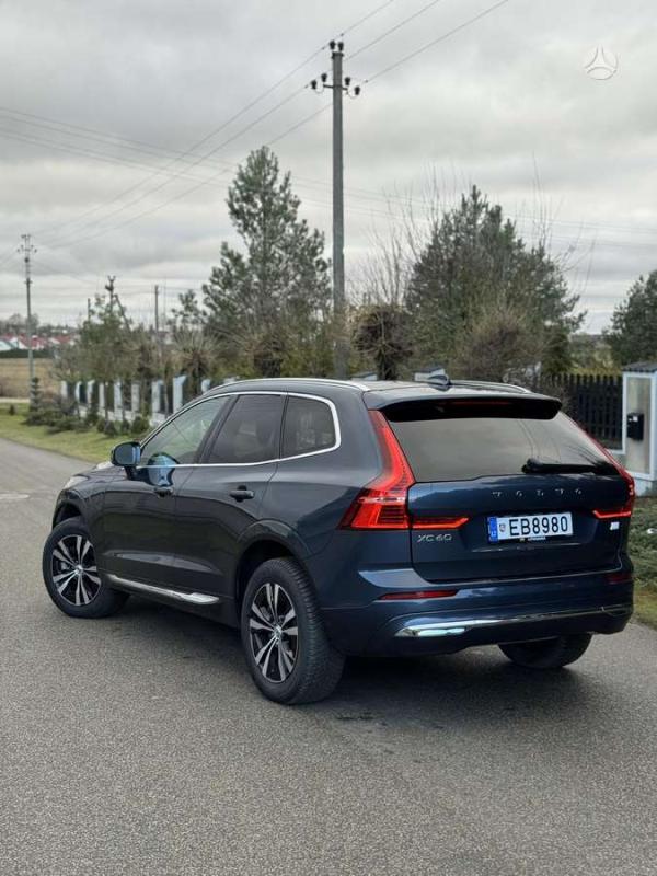 Zils Volvo XC60 2023 Viļņa, ar dzinēja tilpumu 1.97 L un nobraukumu 62 tūkst. km par 29700 €, foto 3 vietnē AUTOMOTO.COM.LV