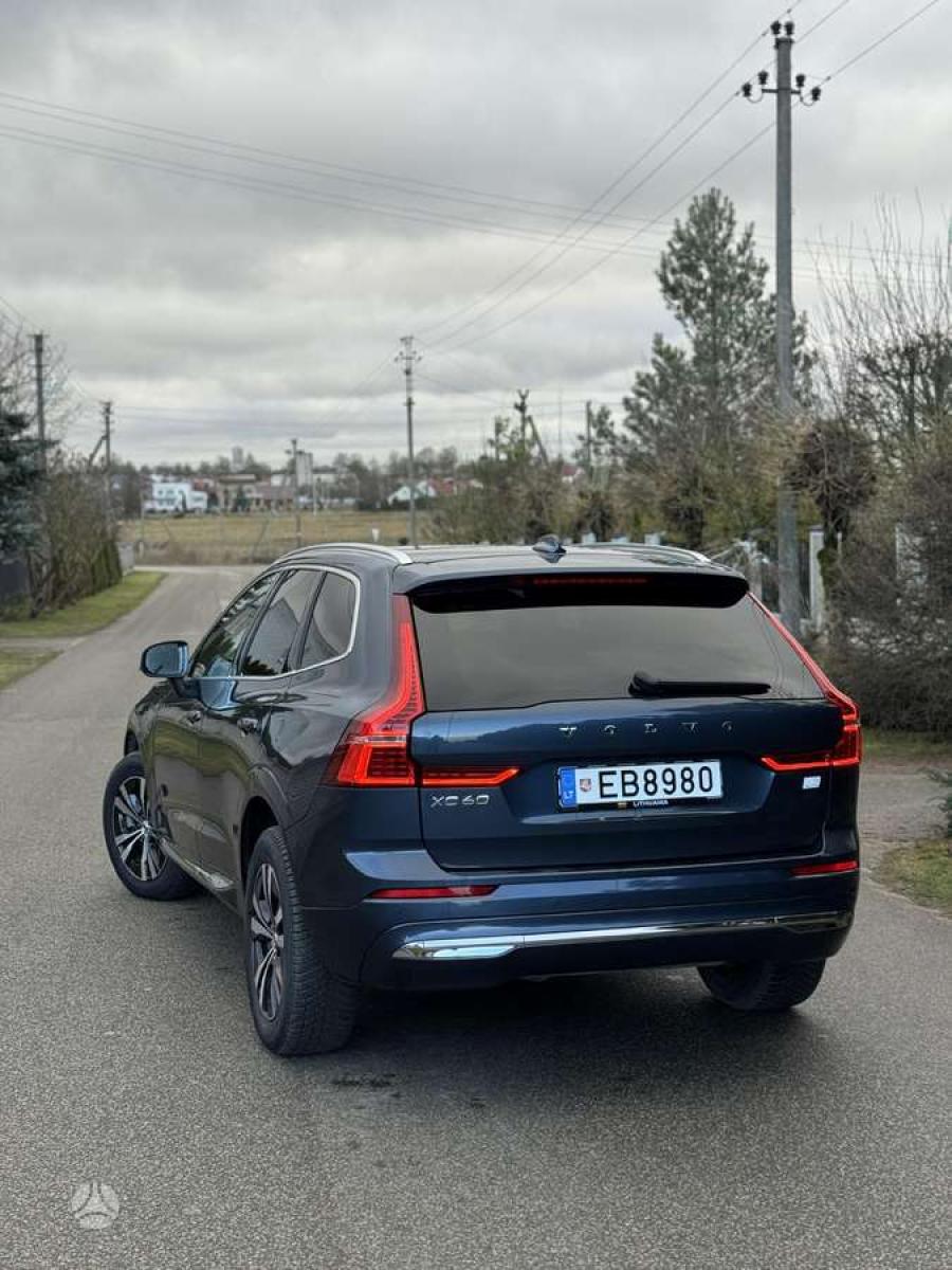 Zils Volvo XC60 2023 Viļņa, ar dzinēja tilpumu 1.97 L un nobraukumu 62 tūkst. km par 29700 €, foto 4 vietnē AUTOMOTO.COM.LV