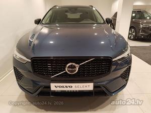 Blue Volvo XC60 2023 in Tallinn, with an engine capacity of 2.00 L and mileage of 20 thousand km for 47900 €, photo 4 on AUTOMOTO.COM.LV