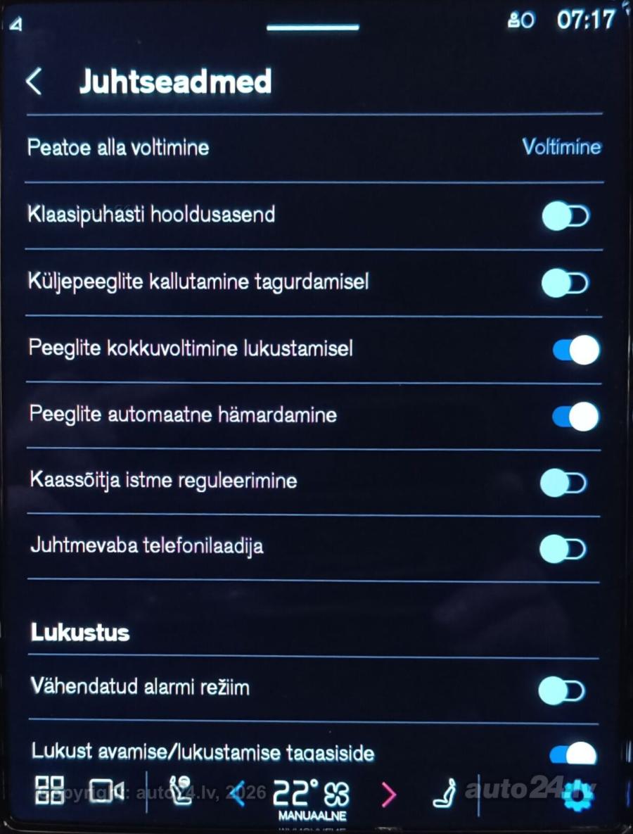 Blue Volvo XC60 2023 in Tallinn, with an engine capacity of 2.00 L and mileage of 20 thousand km for 47900 €, photo 16 on AUTOMOTO.COM.LV