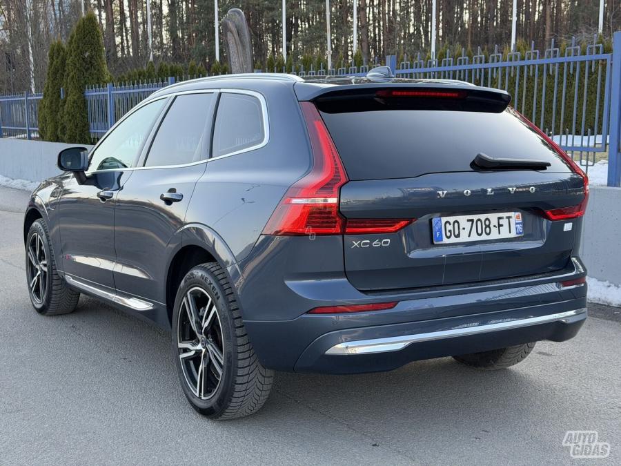 Zils Volvo XC60 2023 Viļņa, ar dzinēja tilpumu 2.00 L un nobraukumu 22 tūkst. km par 45000 €, foto 7 vietnē AUTOMOTO.COM.LV