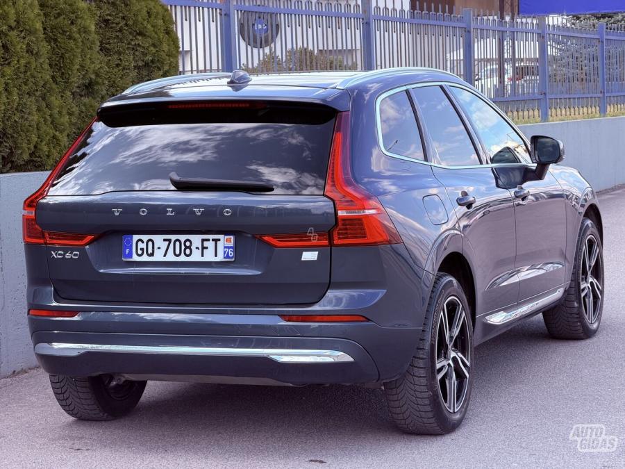 Zils Volvo XC60 2023 Viļņa, ar dzinēja tilpumu 2.00 L un nobraukumu 22 tūkst. km par 43000 €, foto 6 vietnē AUTOMOTO.COM.LV